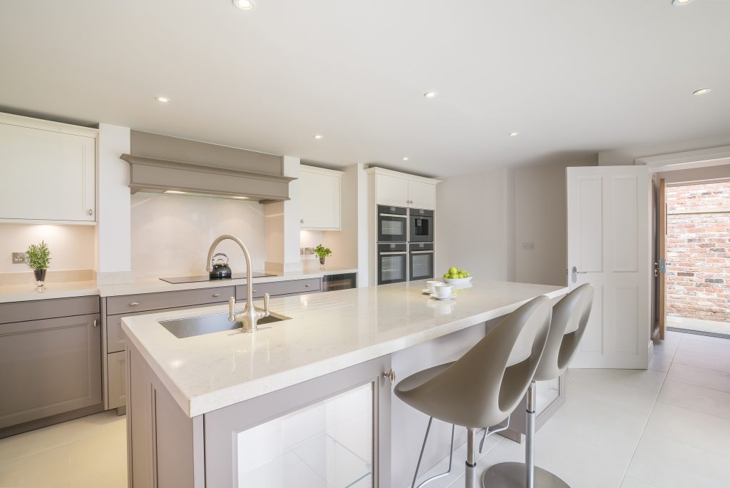 The Perfect Solution for Barn Kitchens - Stuart Frazer